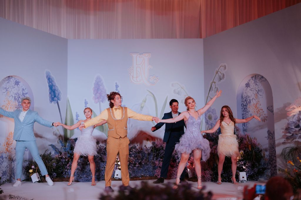 Wedding Reception Entertainment Ideas: Common & Unique Activities - MY ...